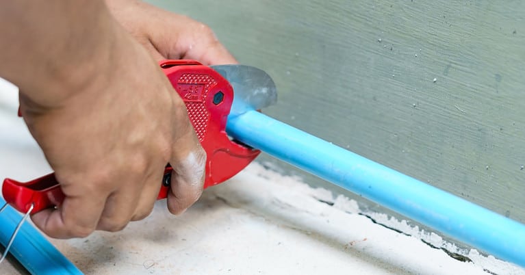 Utiliser un coupe-tube