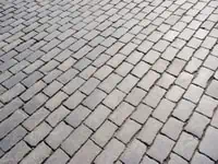 Installer une allée pavée carrossable